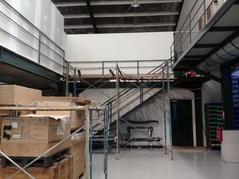 Jasa Renovasi Gudang atau Warehouse - PRIGLOTECH